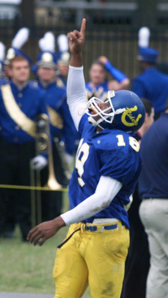 Nik Lewis becoming all-time reception leader in Canadian Football ...